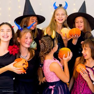 Costumes Beginning with R - Delilah's Party Ideas